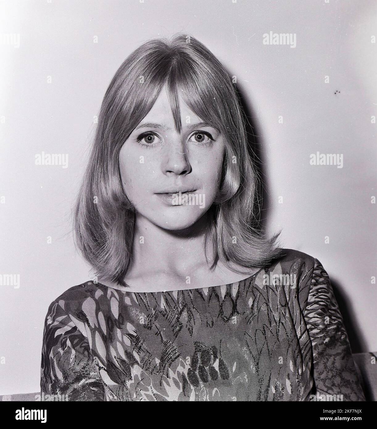 Pop singer marianne faithfull hi-res stock photography and images - Alamy