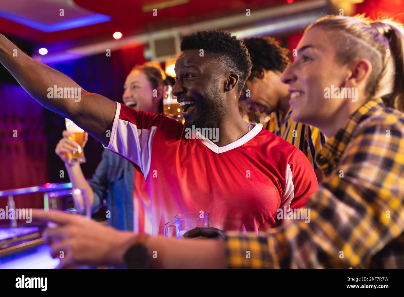 Excited group activity hi-res stock photography and images - Alamy