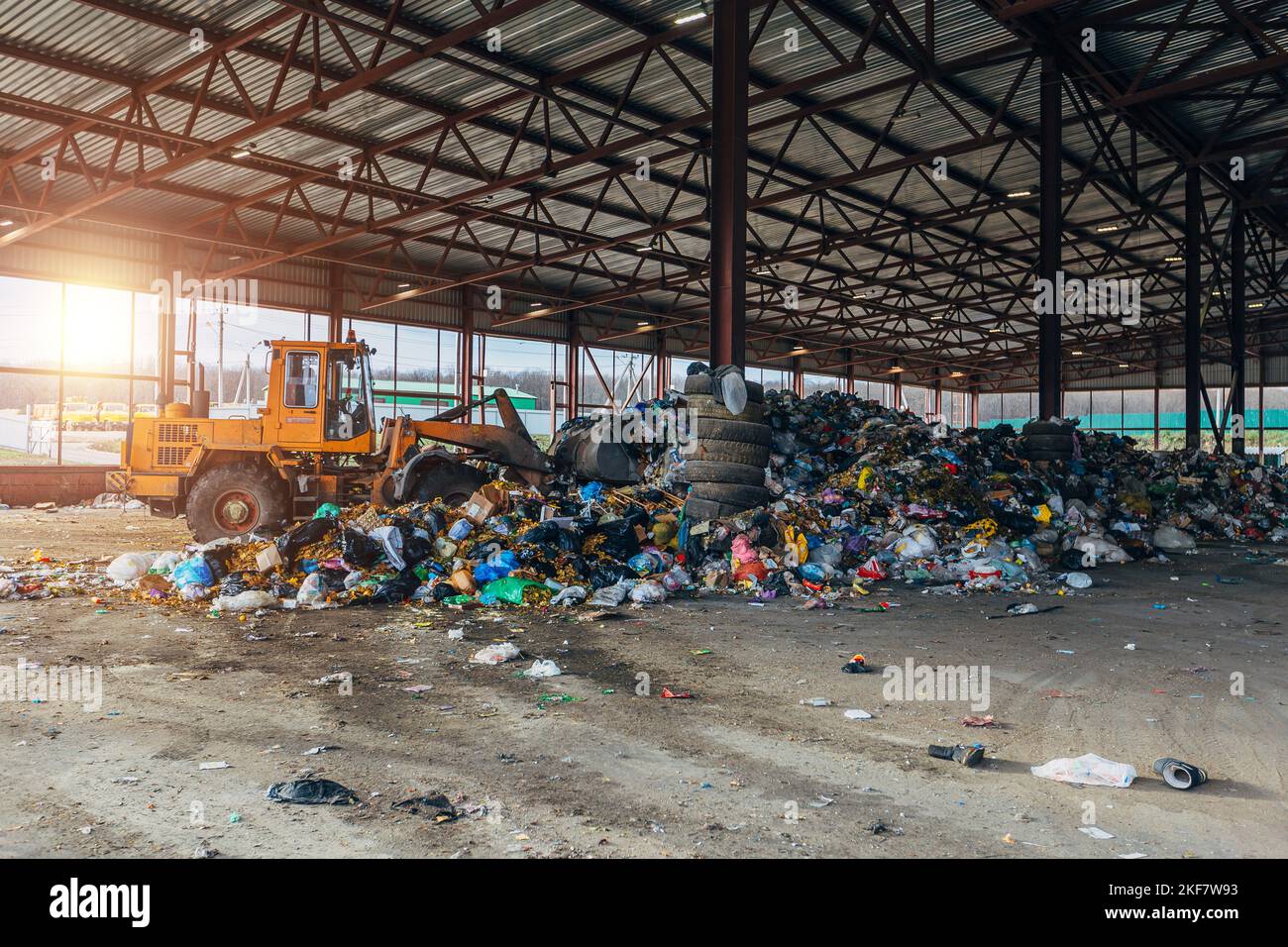 Extrusion process hi-res stock photography and images - Alamy