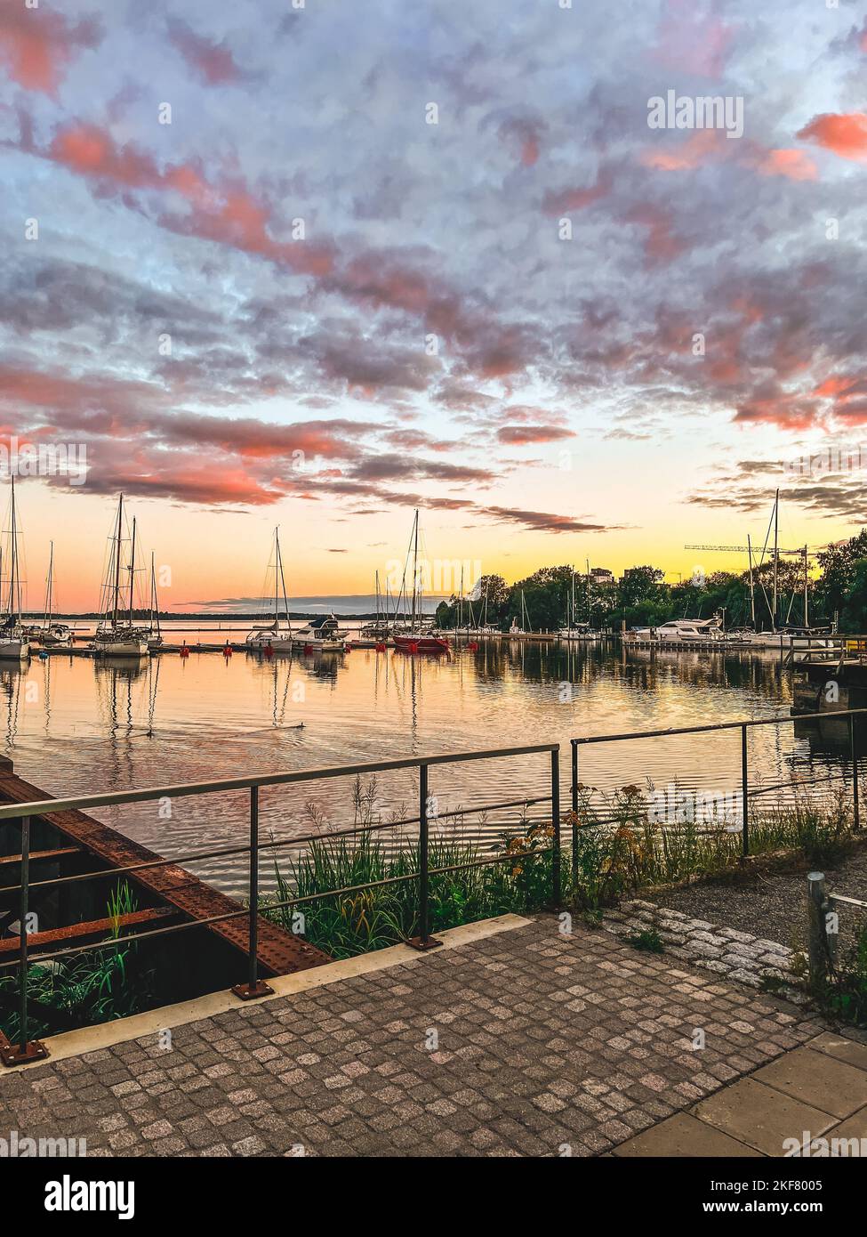 Vertical shot stone dock hi-res stock photography and images - Alamy