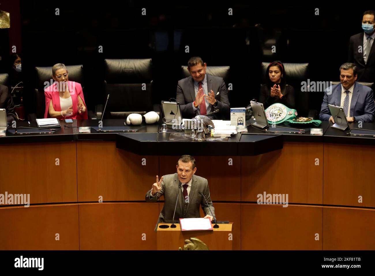 Mexico City, Mexico. 16th Nov, 2022. Former world boxing champion Julio ...