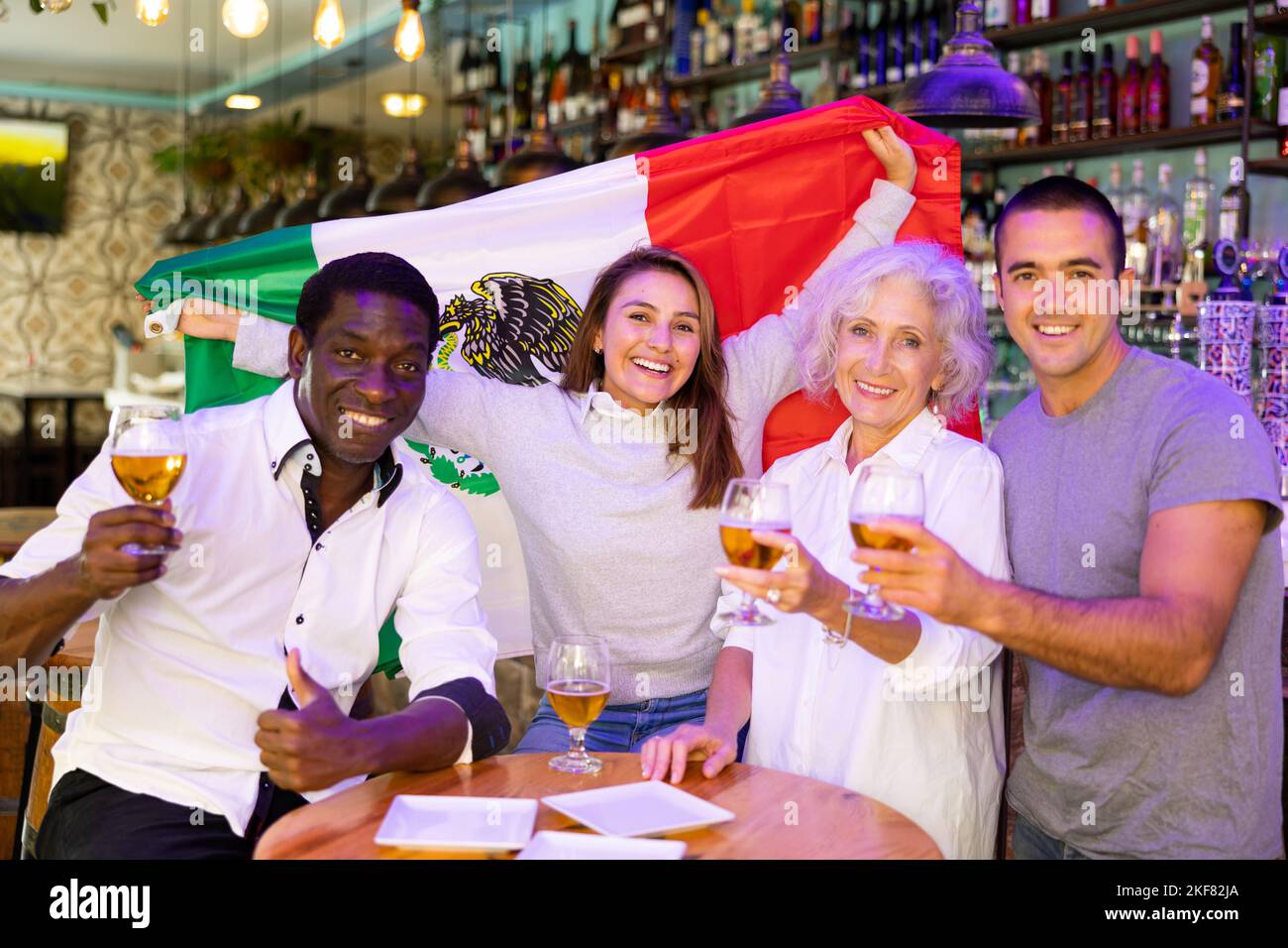 Mexican sports fans celebrate the victory Stock Photo - Alamy