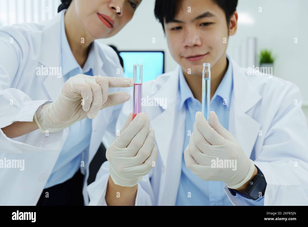 medical research laboratories, scientists Failed research concept Stock Photo - Alamy