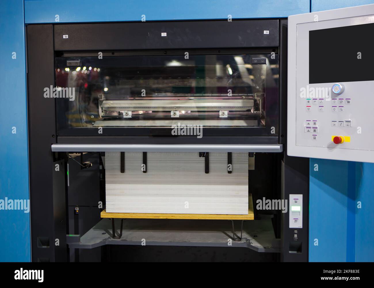 Large format digital printing machine. Printing industry Stock Photo ...