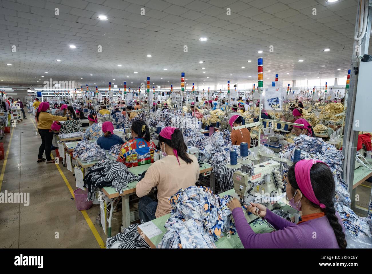 Cambodia garment factory workers hi-res stock photography and images - Alamy