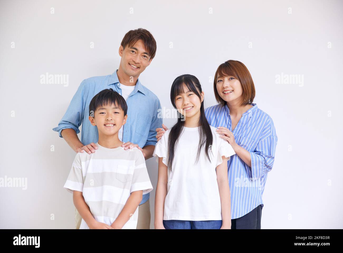 Japanese family at home Stock Photo - Alamy