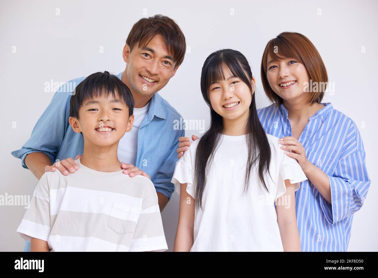 Japanese family at home Stock Photo - Alamy