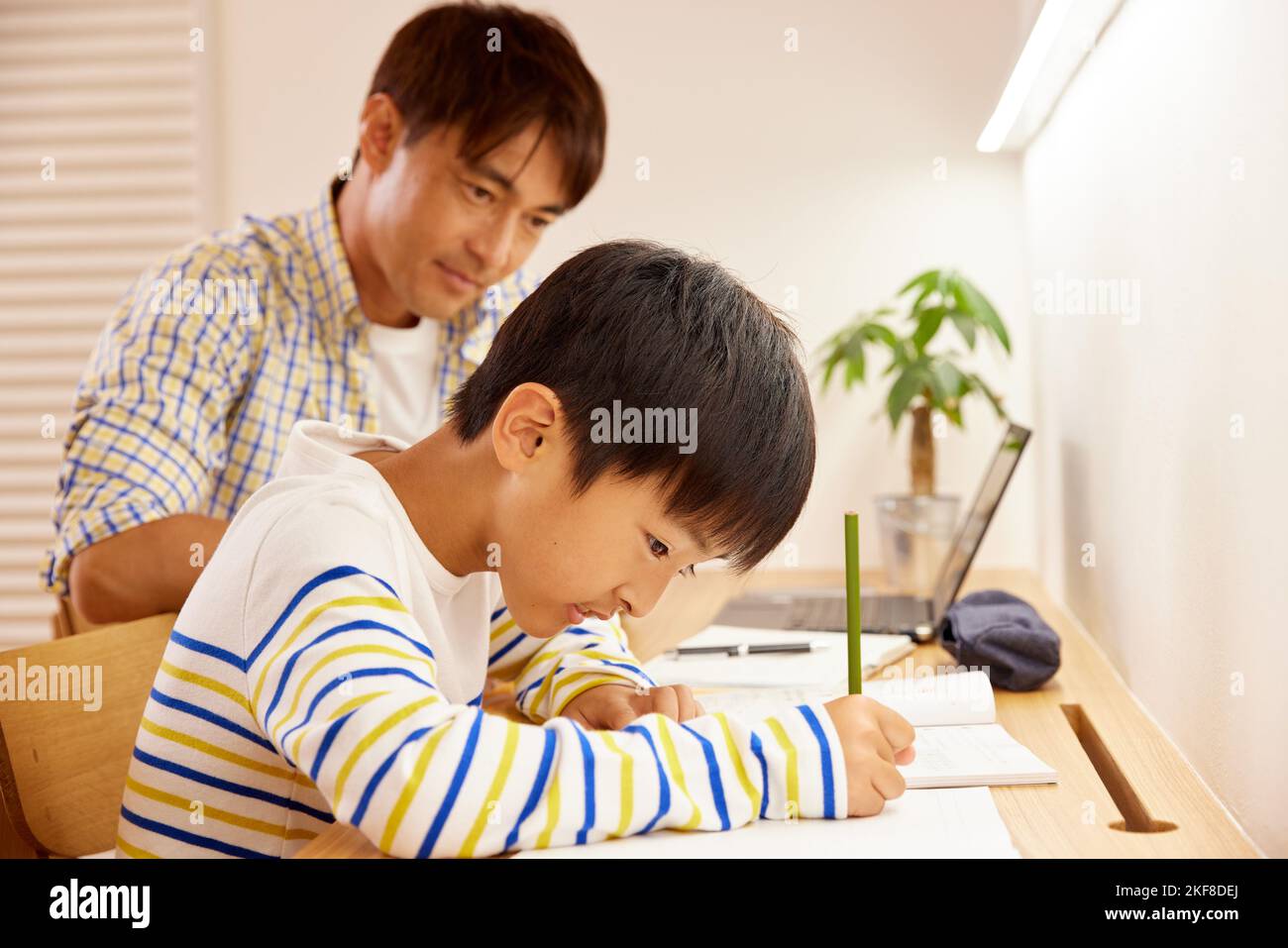 Asian boys aged 19 years hi-res stock photography and images - Alamy