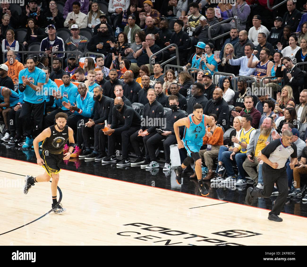 Devin booker warriors hi-res stock photography and images - Alamy