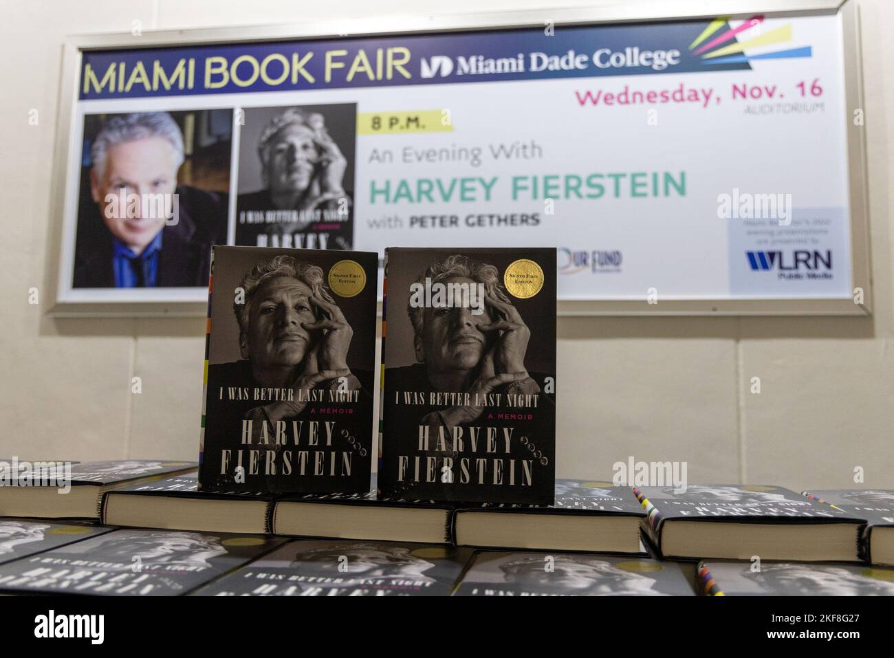 MIAMI, FL - NOV 16: Atmosphere during a conversation with his Editor ...