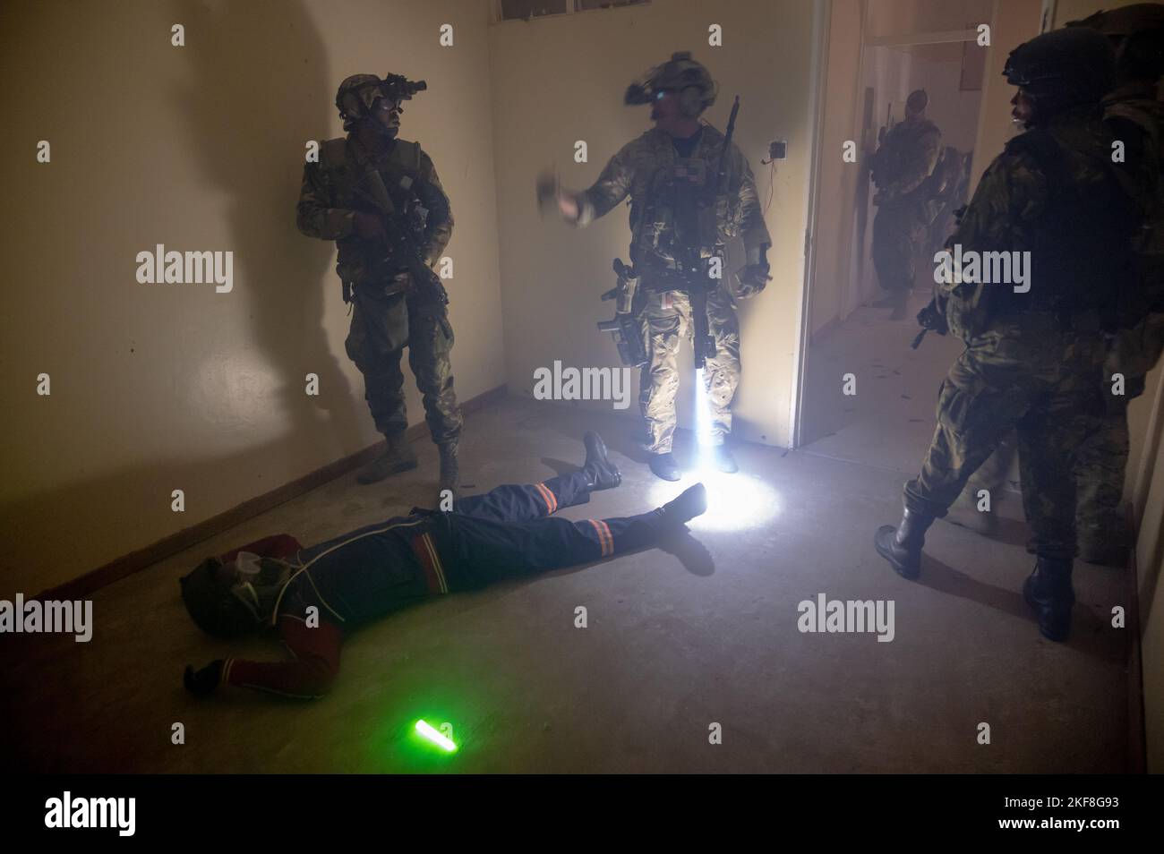 A U.S. Army Operational Detachment-Alpha (ODA) member and Botswana ...