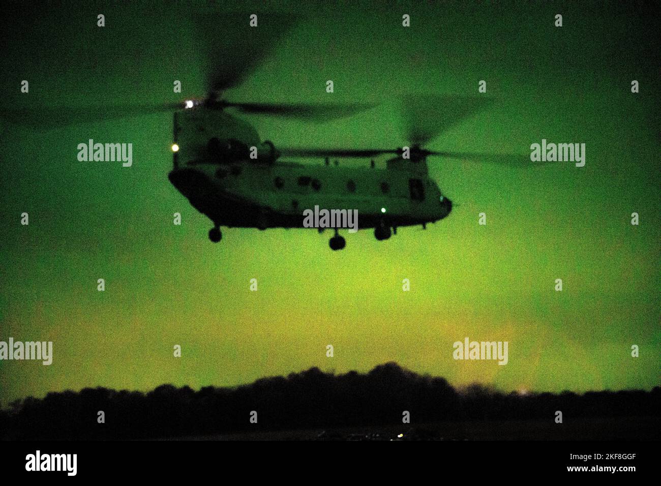 A U.S. Army CH-47F Chinook helicopter from 1st Battalion, 214th ...