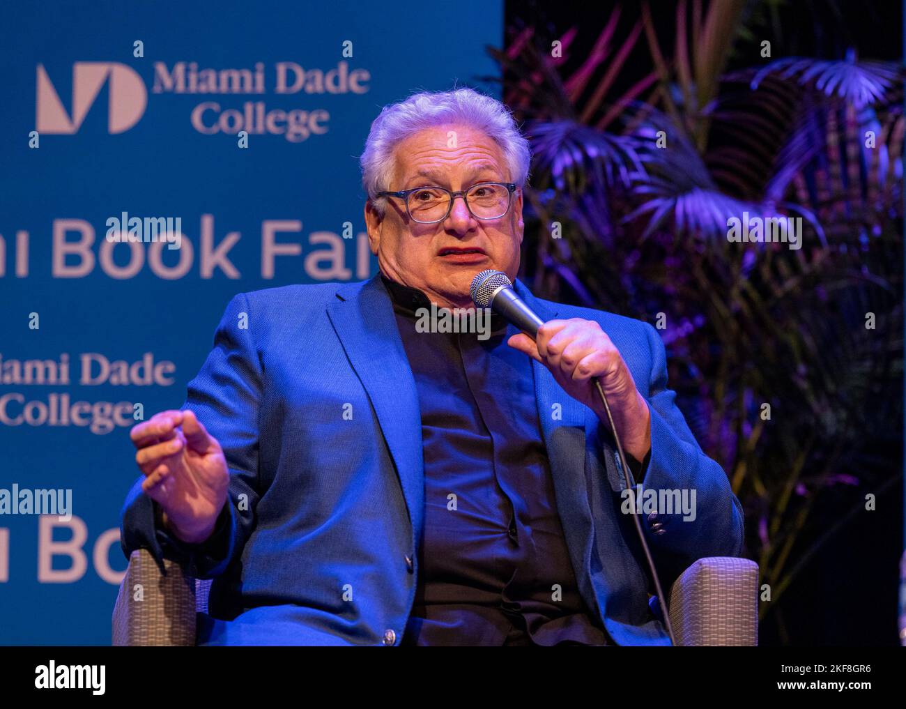 Peter gethers hi-res stock photography and images - Alamy