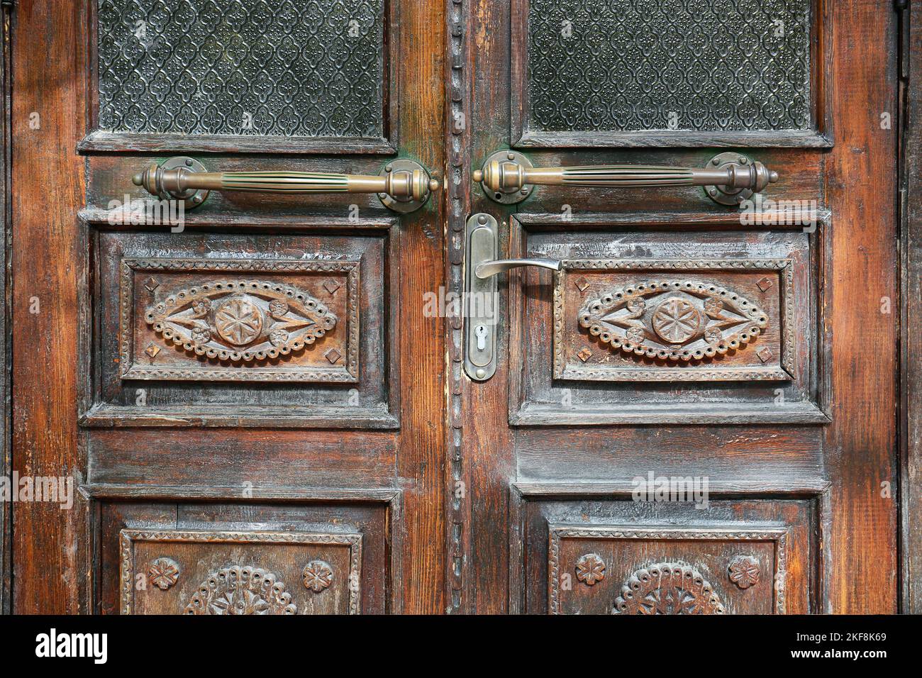 Aged doors hi-res stock photography and images - Alamy