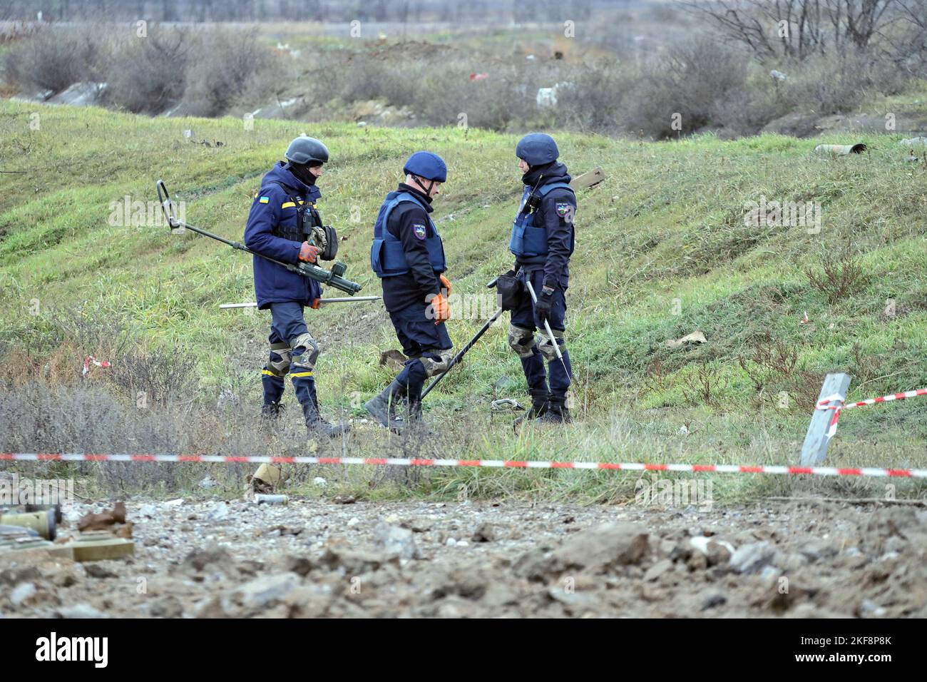 KHERSON REGION, UKRAINE - NOVEMBER 16, 2022 - Experts of an EOD unit of ...