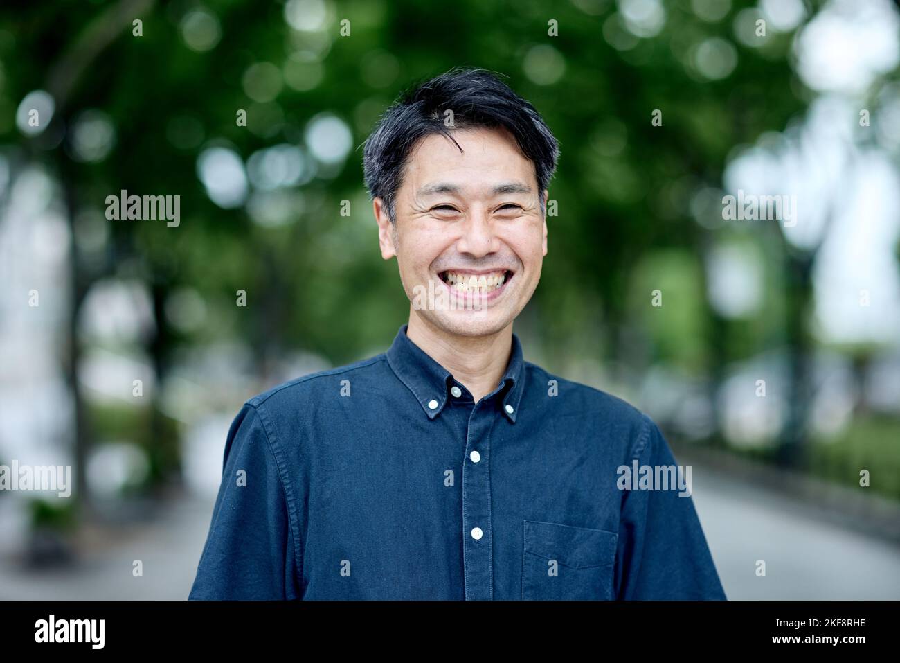 Japanese man portrait Stock Photo - Alamy