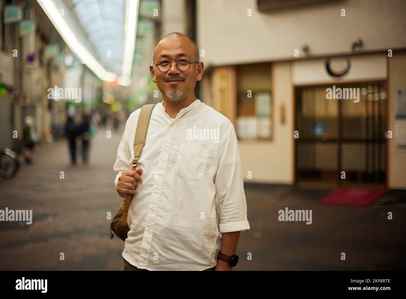 Japanese arcade smile hi-res stock photography and images - Alamy