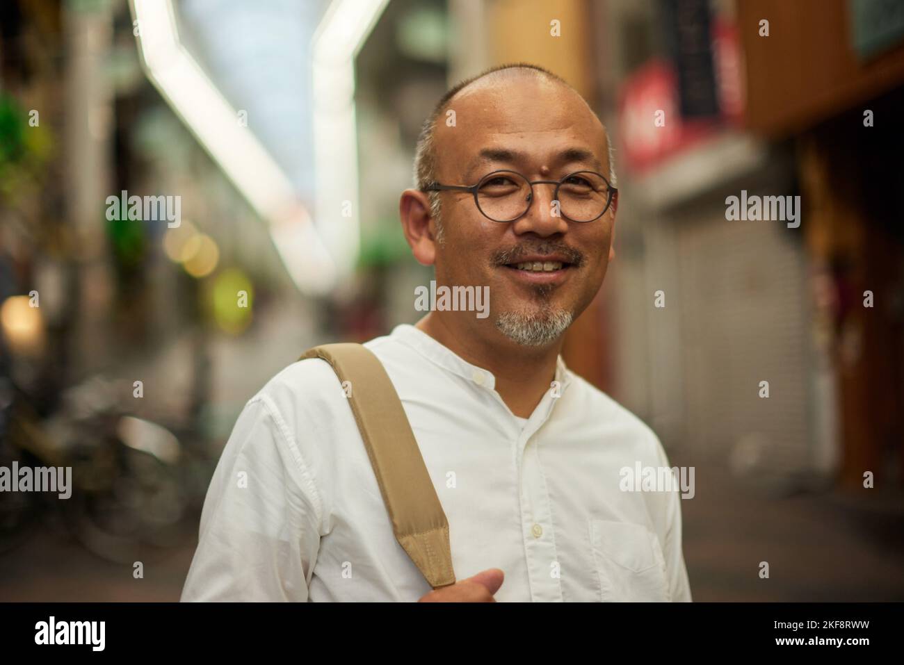 Japanese man portrait Stock Photo - Alamy