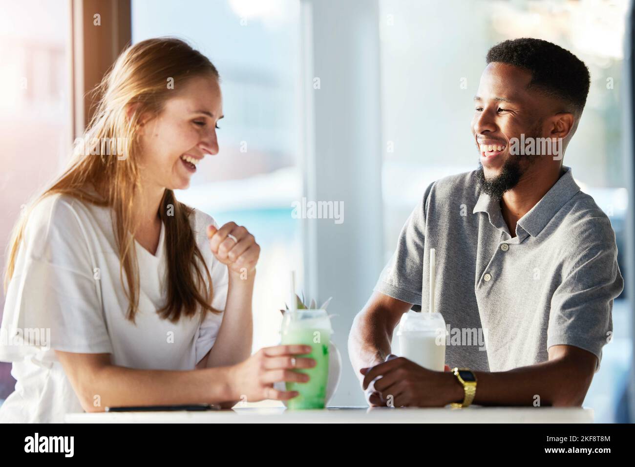 Woman conversation cafe restaurant hi-res stock photography and images ...