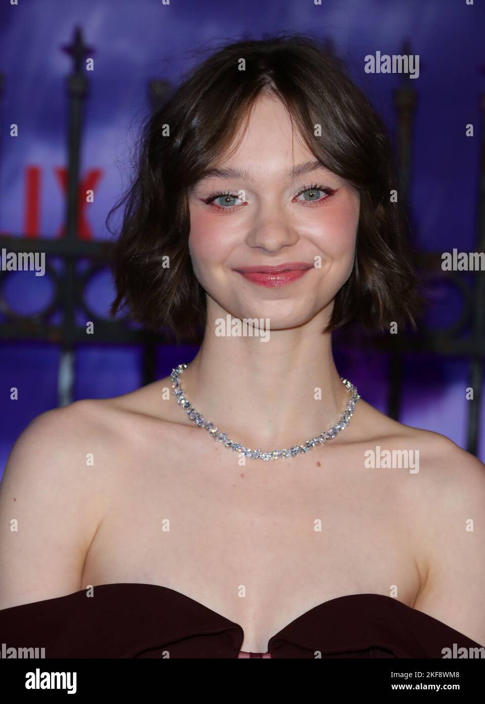 Emma myers hi-res stock photography and images - Alamy