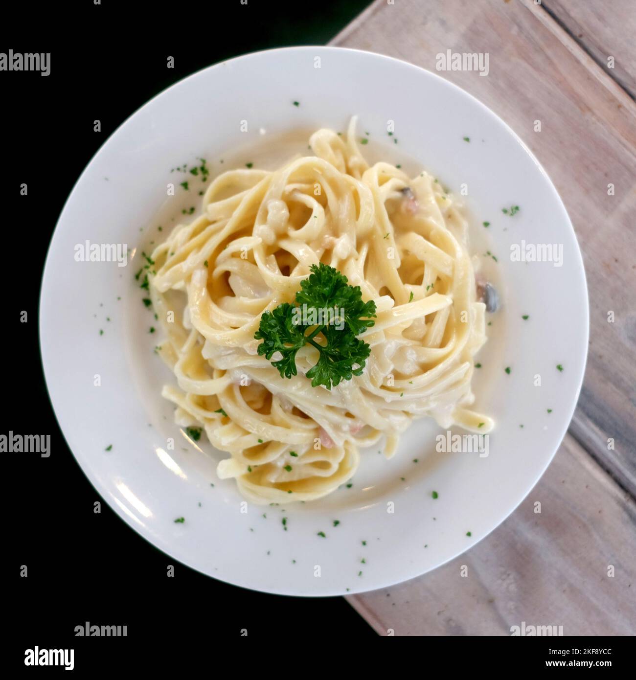 Spaghetti gorgonzola hi-res stock photography and images - Alamy