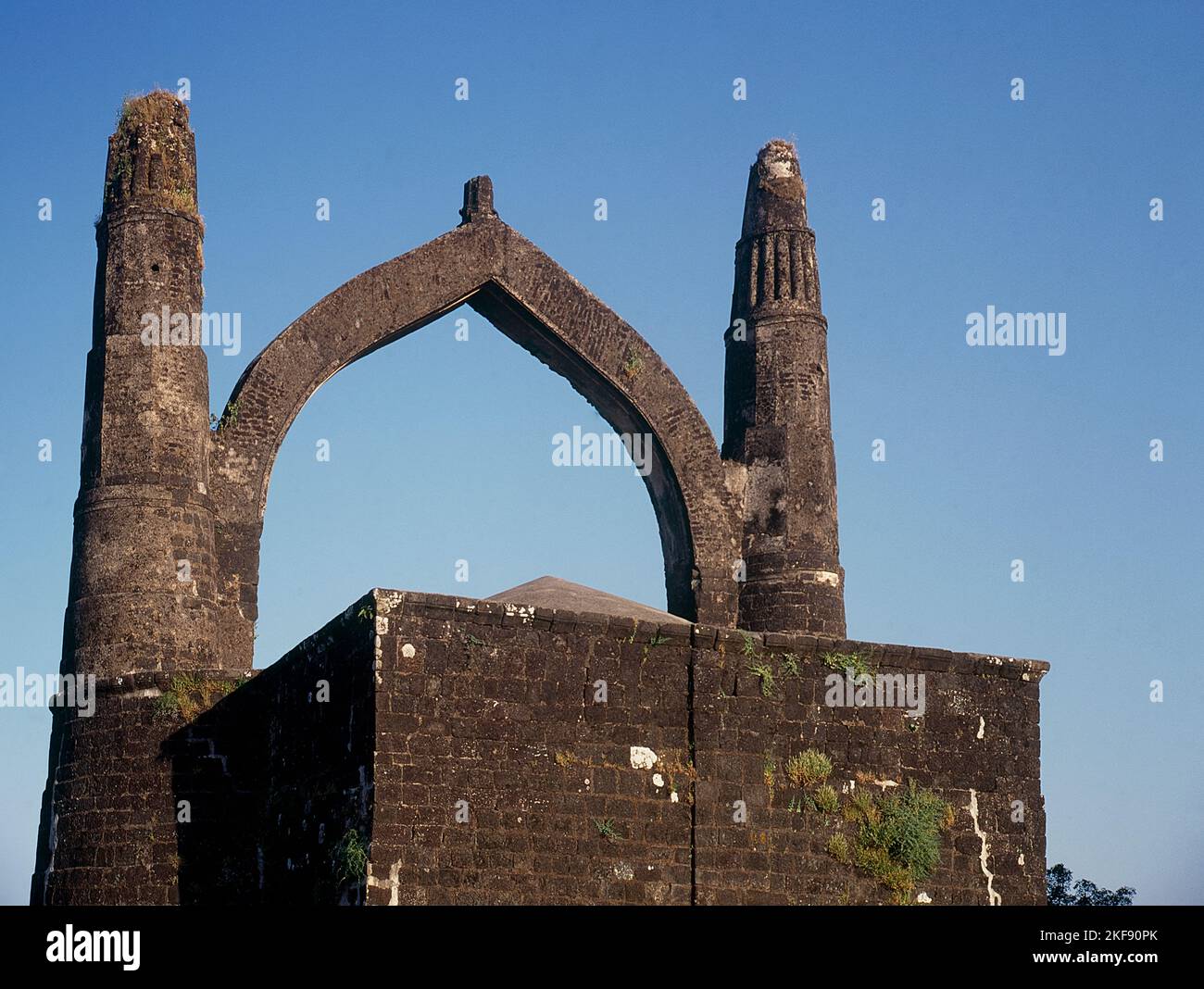 Shivneri fort hi-res stock photography and images - Alamy