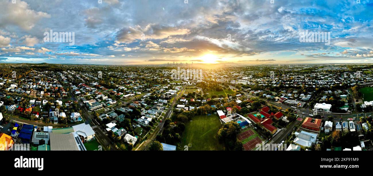 A high angle of the Cannon Hill cityscape and lush greenery with the ...