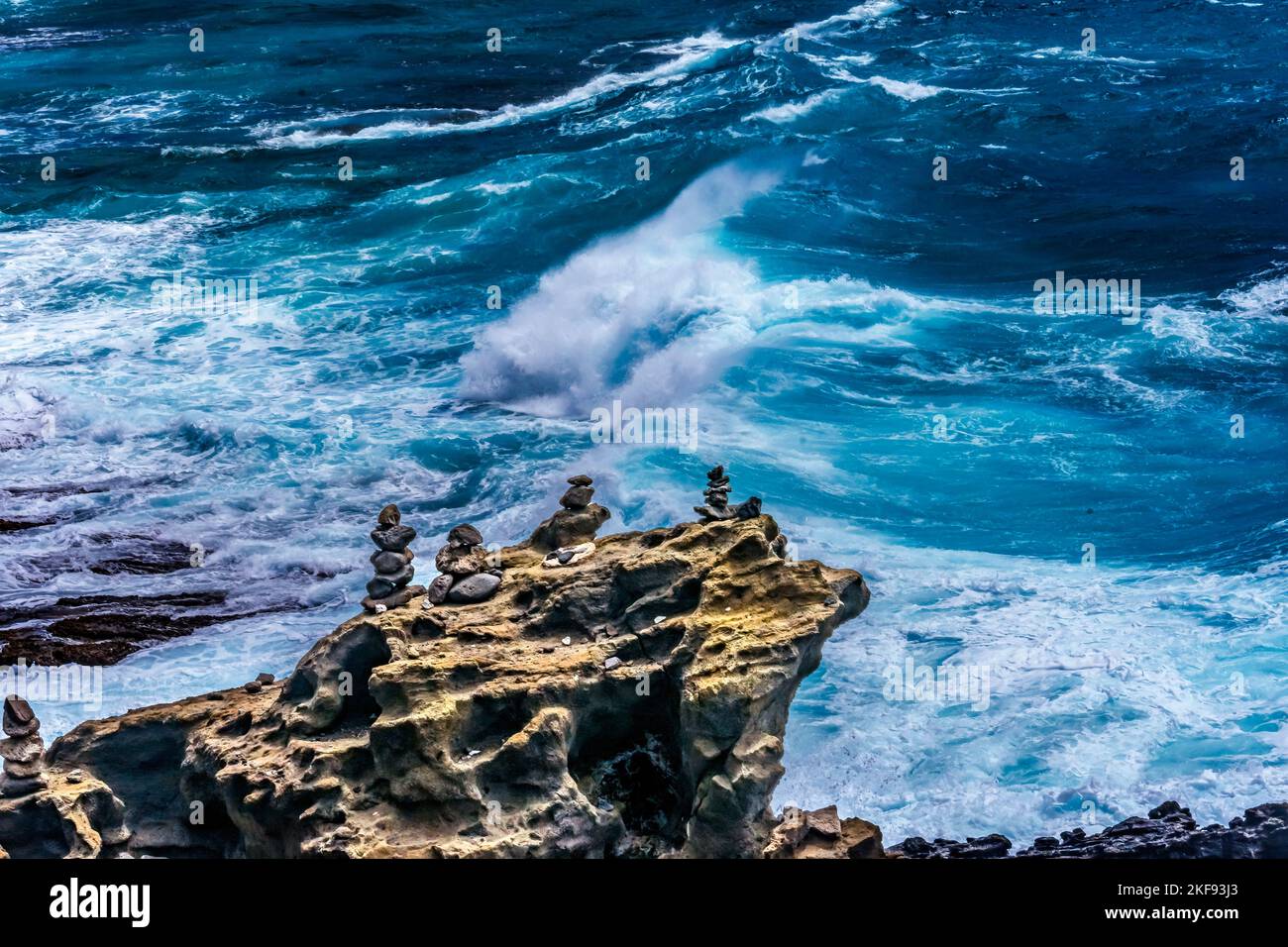 Colorful Cairns Rock Piles Ocean Honolulu Oahu Hawaii Cairns symbolize ...