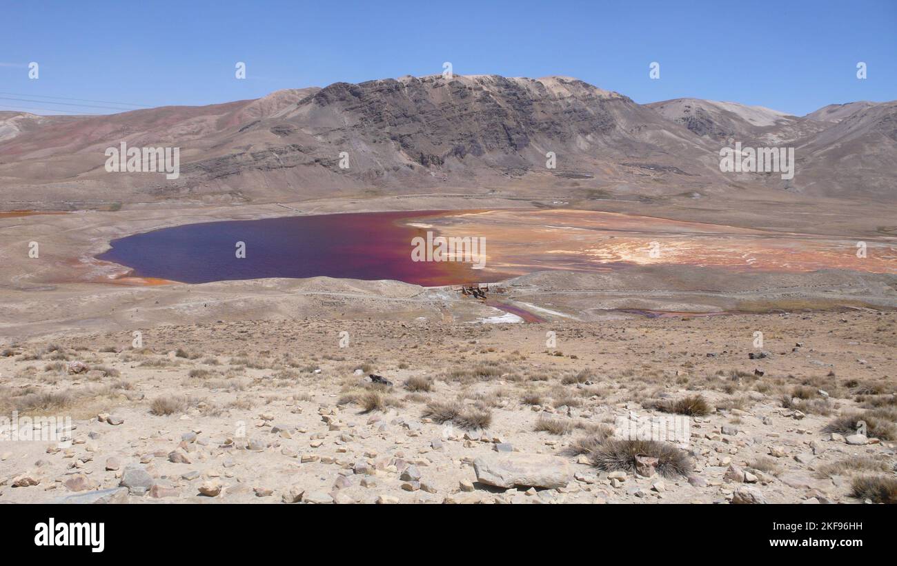 Uyuni laguna colorada licancabur hi-res stock photography and images ...