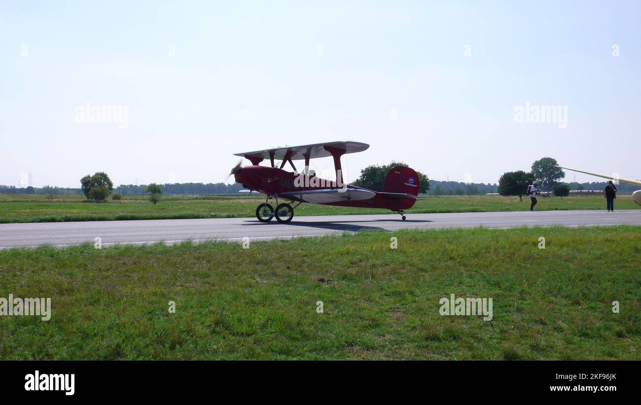 Double decker plane hi-res stock photography and images - Alamy