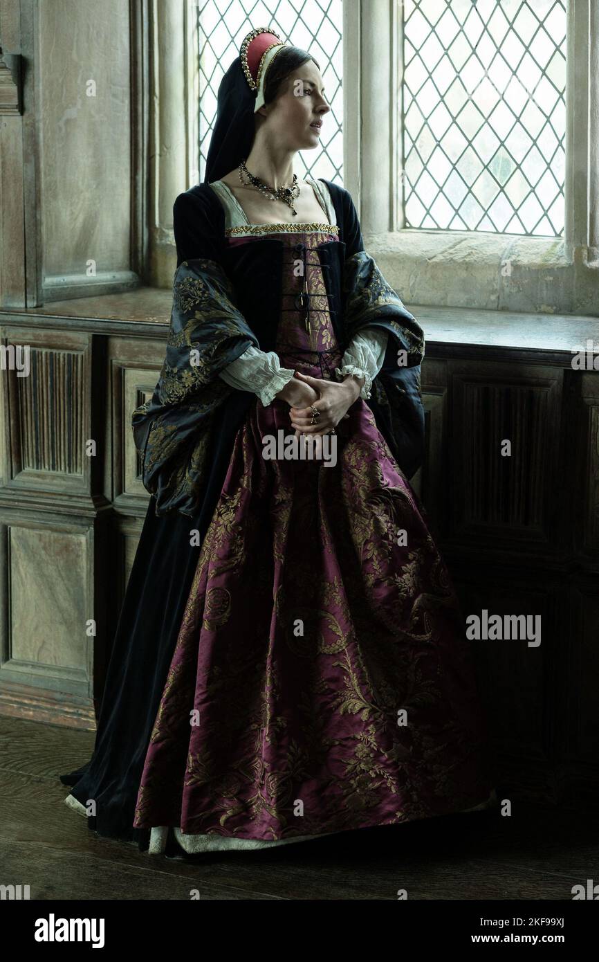 JESSICA RAINE in BECOMING ELIZABETH (2022), directed by JUSTIN CHADWICK ...