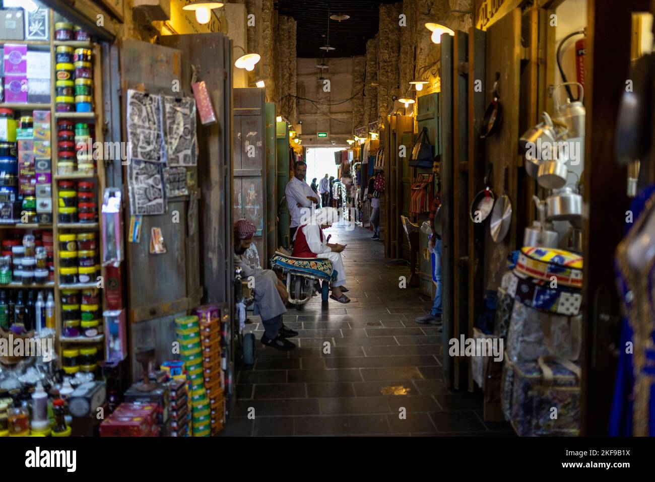16.11.2022, Doha Katar Qatar Souq Waqif: Basar in der Altstadt Doha 3 ...