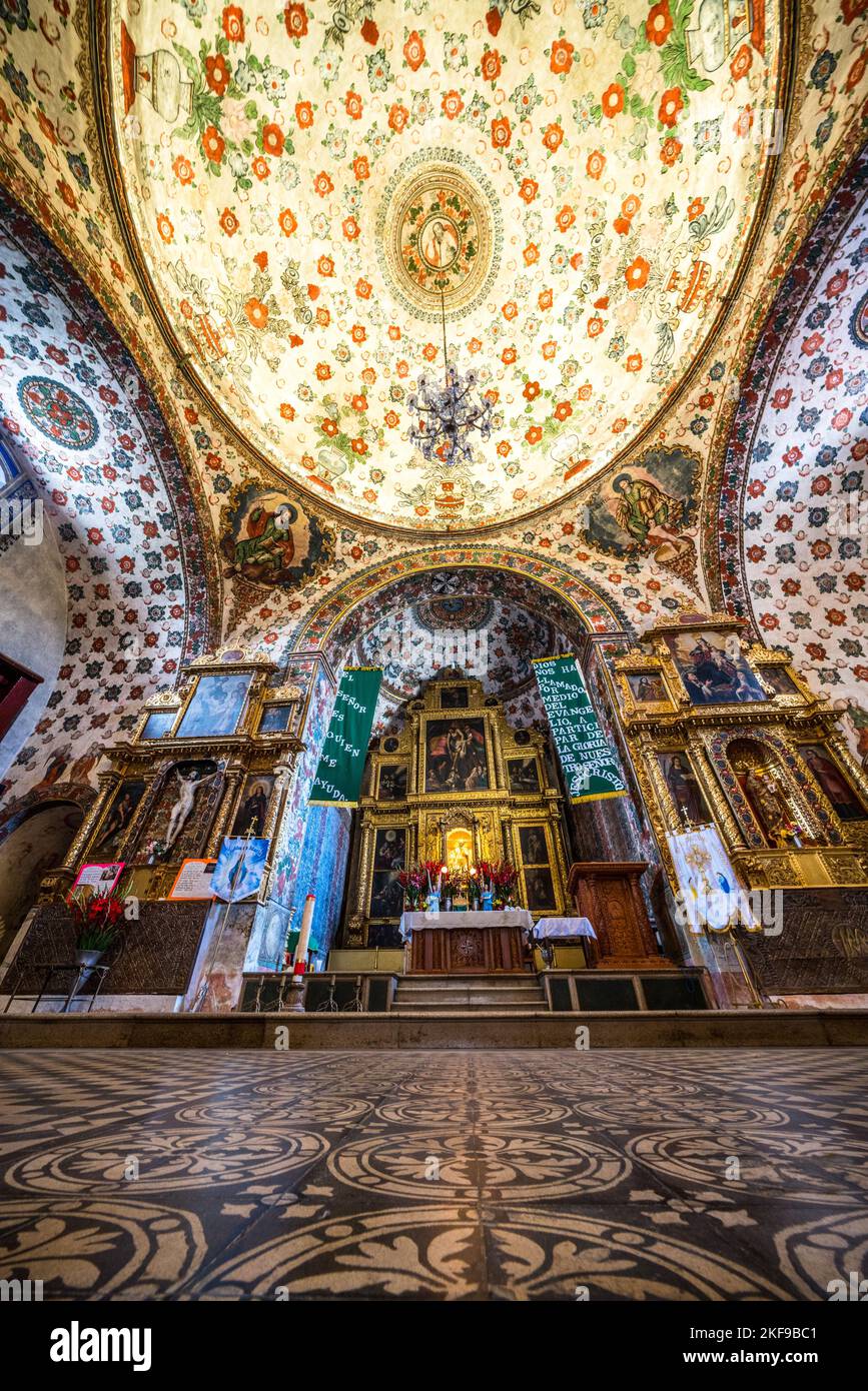 The altarpiece, apse & dome of the Church of San Jeronimo Tlacochahuaya ...
