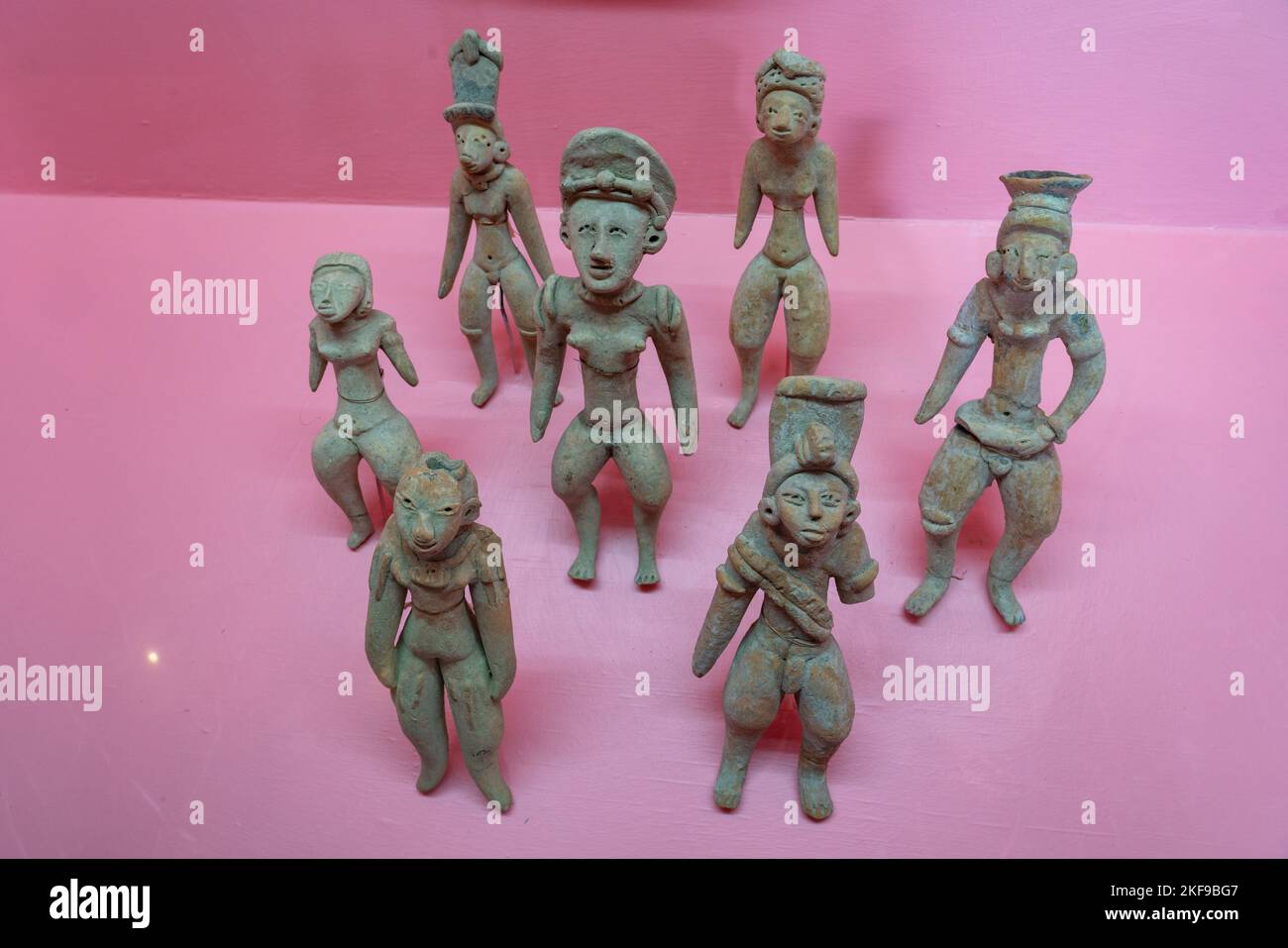 Ceramic figures from the early Huastec Culture from Panuco, Veracruz ...