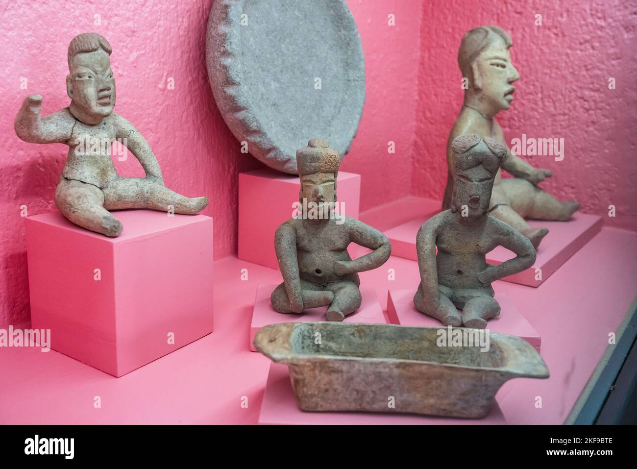 Ceramic Olmec figures and canoe from Veracruz and stone bowl from ...