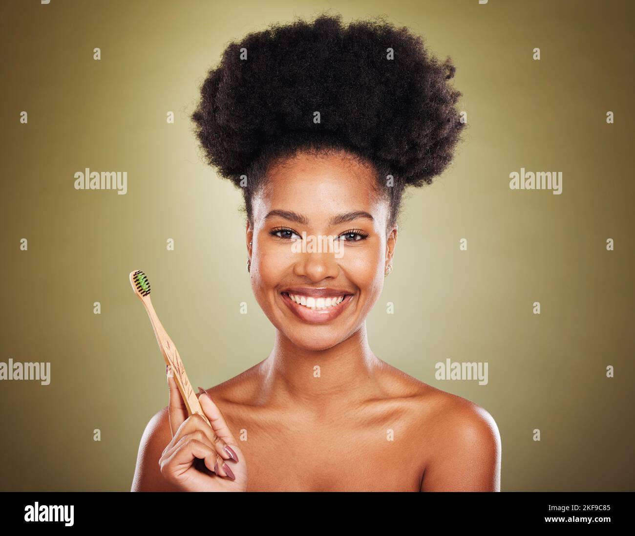 African ethnicity smile hi-res stock photography and images - Alamy
