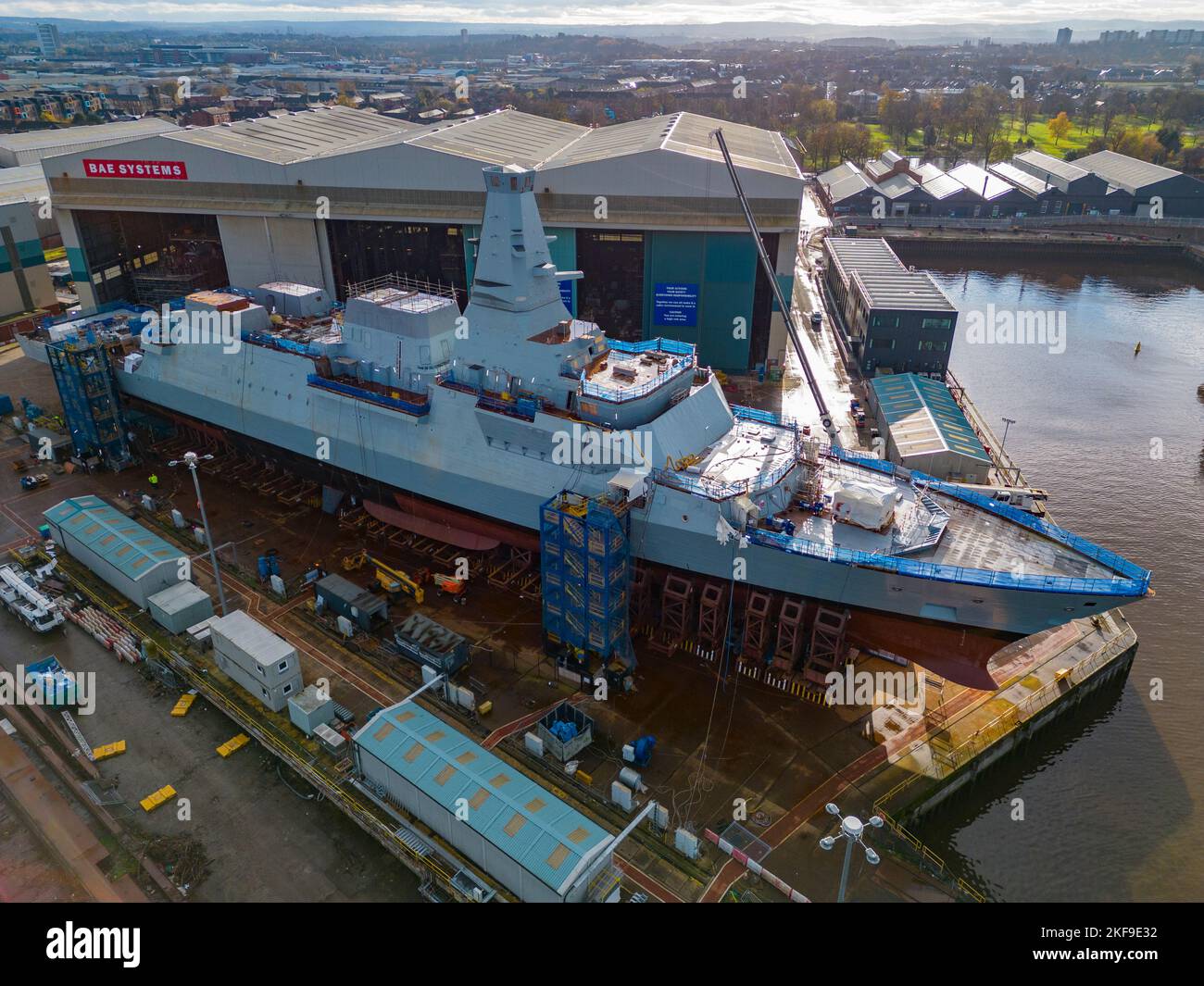 View of HMS Glasgow Type 26 anti-submarine warship being built at BAE ...
