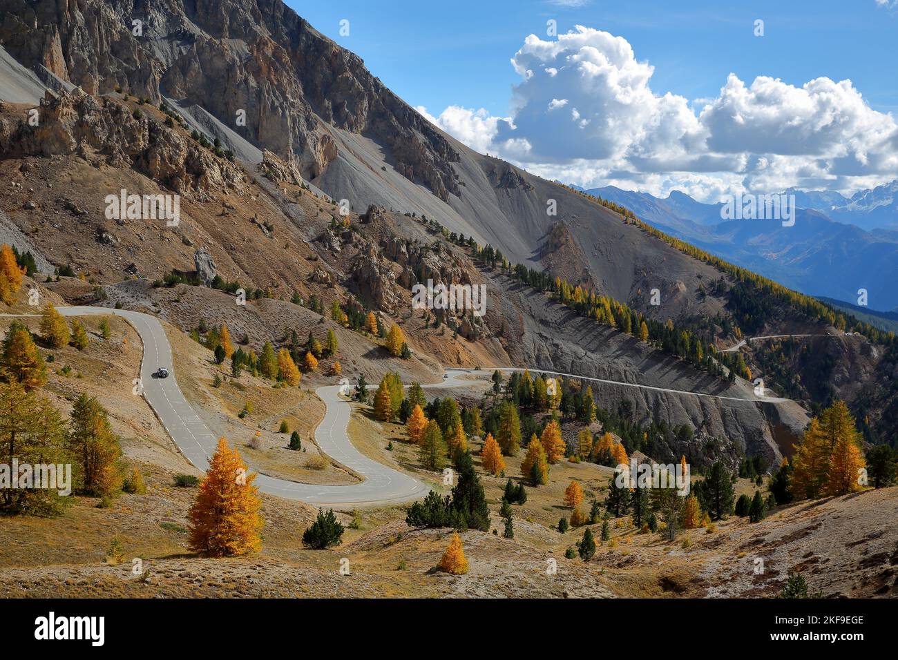 Colorful Autumn scenery with the Southern side of Izoard pass, Queyras ...