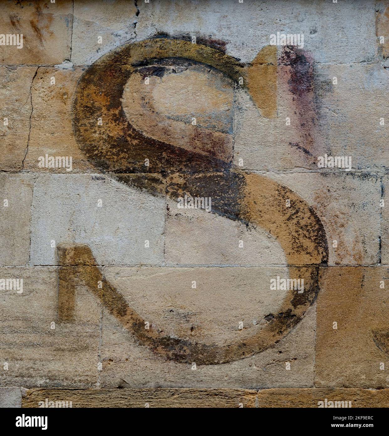 English letter s hi-res stock photography and images - Alamy