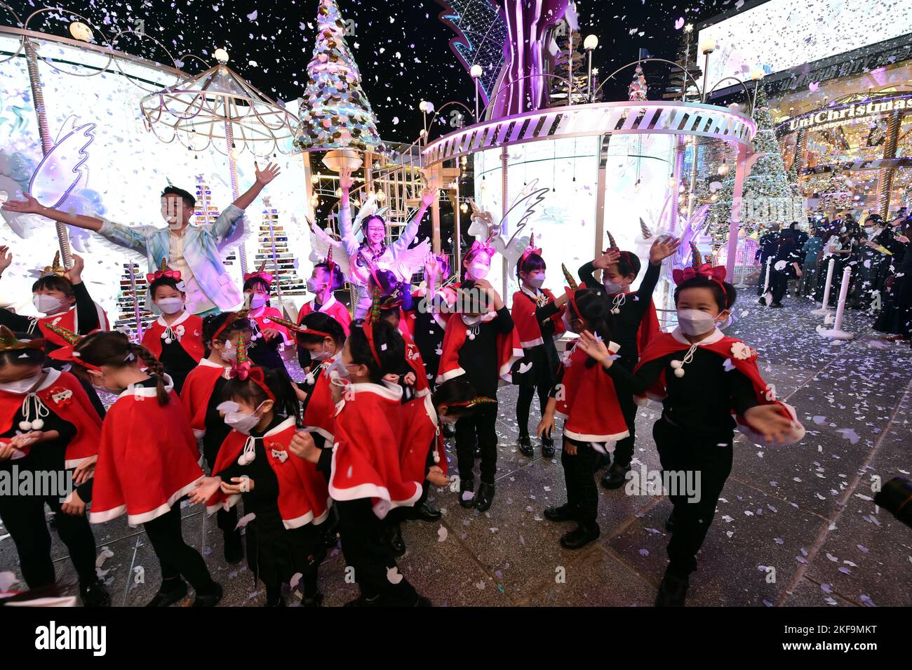 As the 2022 Christmas Day is coming, a large-scale Christmas lighting ...