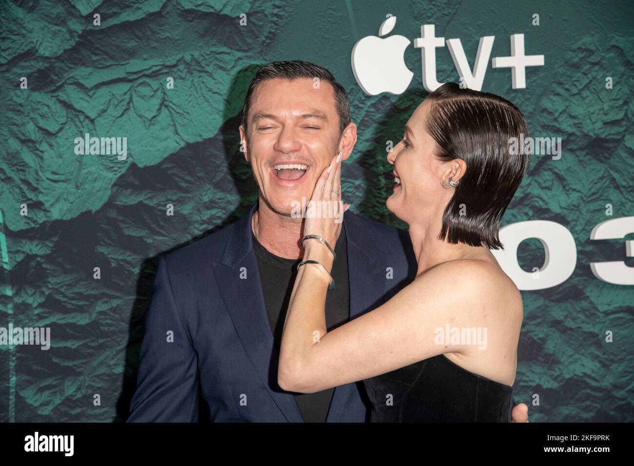 New York, United States. 16th Nov, 2022. Luke Evans and Jessica Ann ...