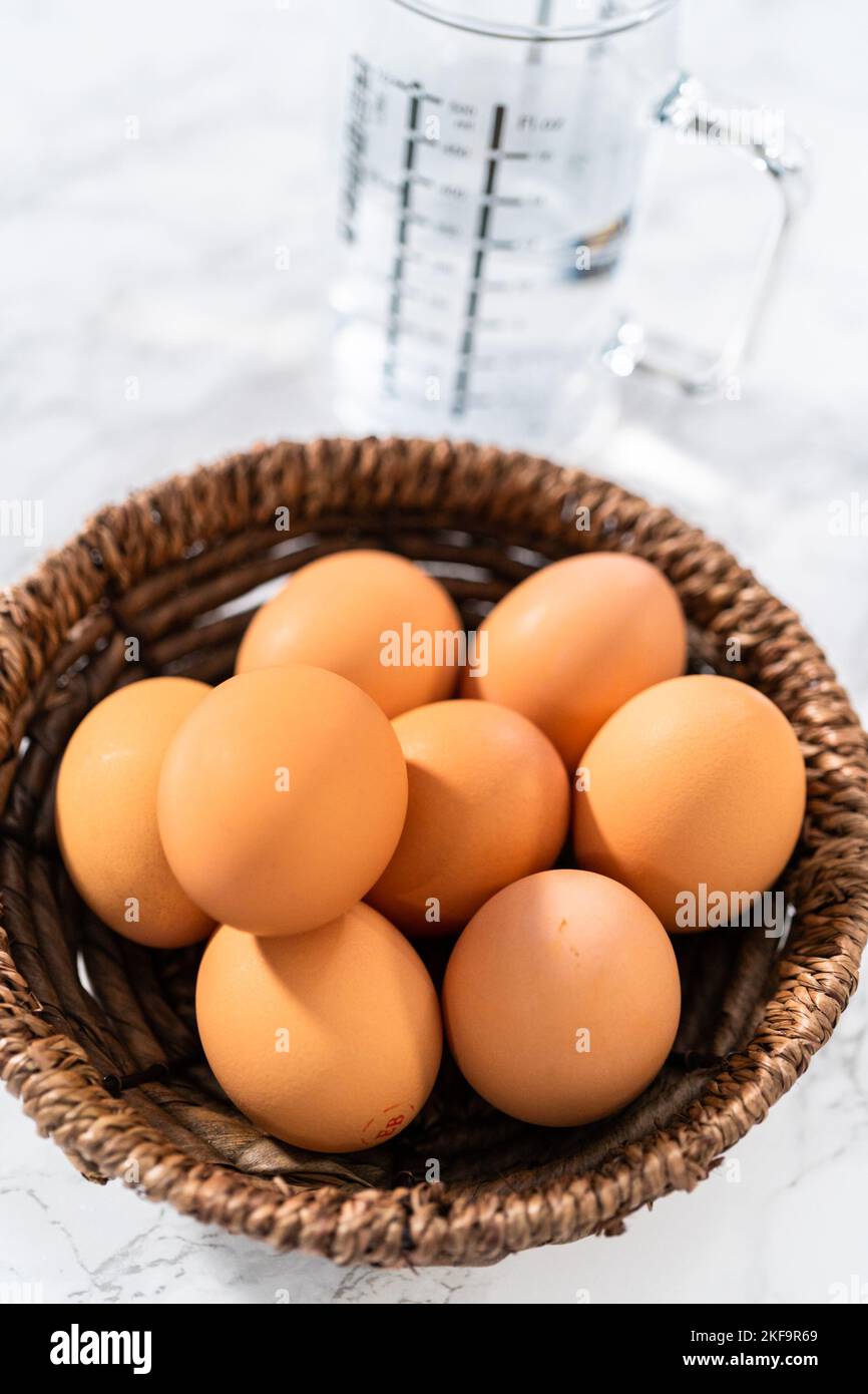 Pressure Cooker Pot No-Peel Hard Boiled Eggs Stock Photo - Alamy