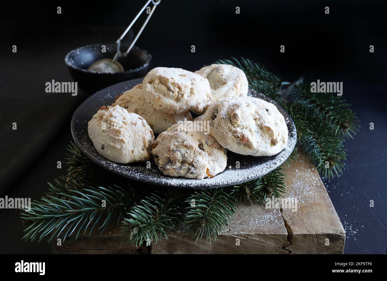 Cavallucci, traditional Tuscan Christmas pastry with anise, orange peel ...