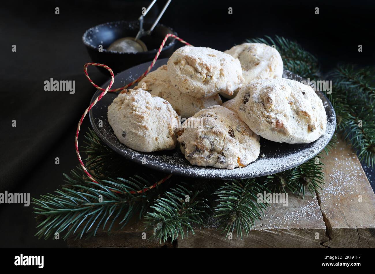 Cavallucci, traditional Tuscan Christmas pastry with anise, orange peel ...