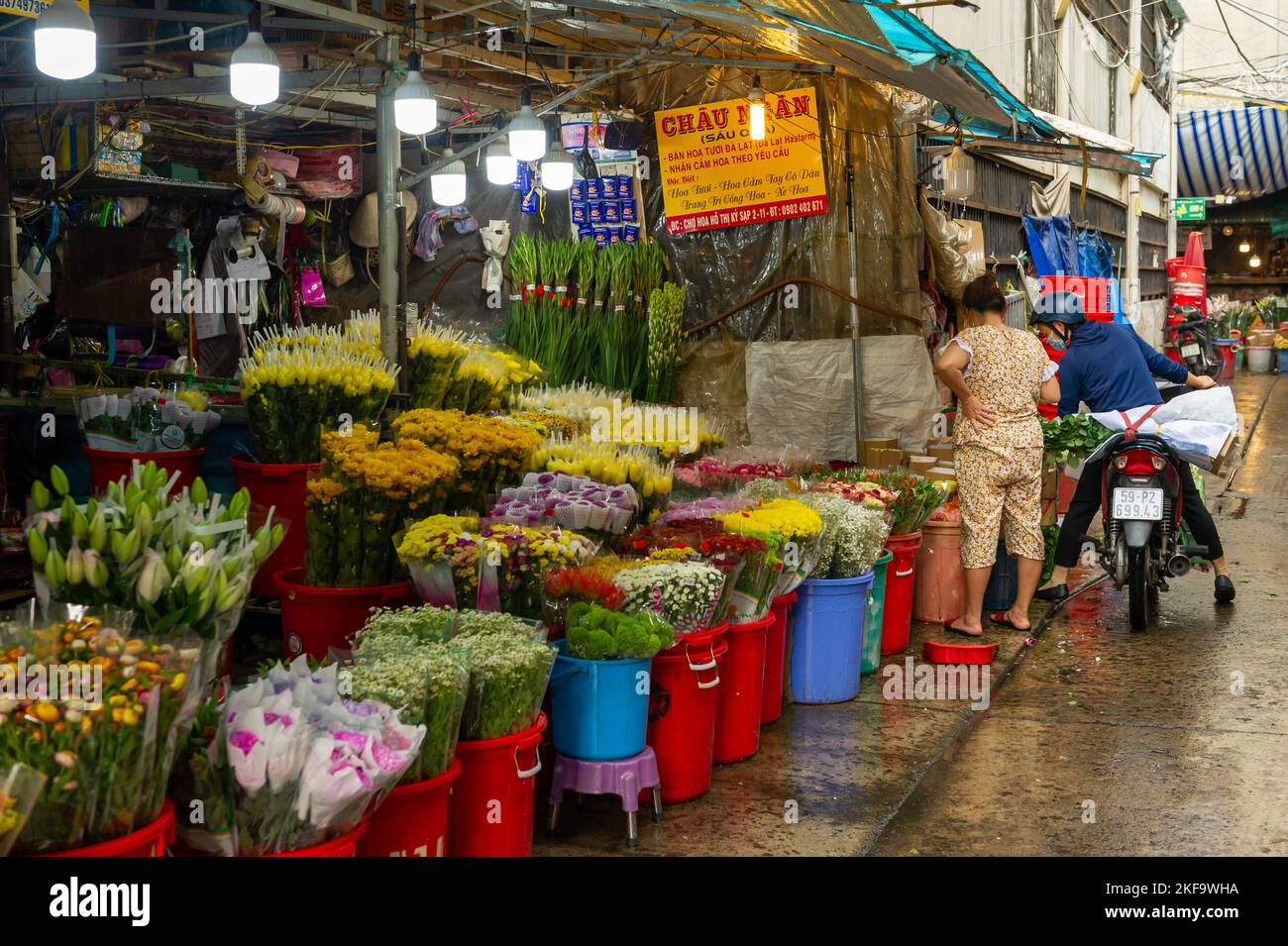 Fresh flowers at the Ho Chi Minh City Flower Market, Vietnam Stock ...