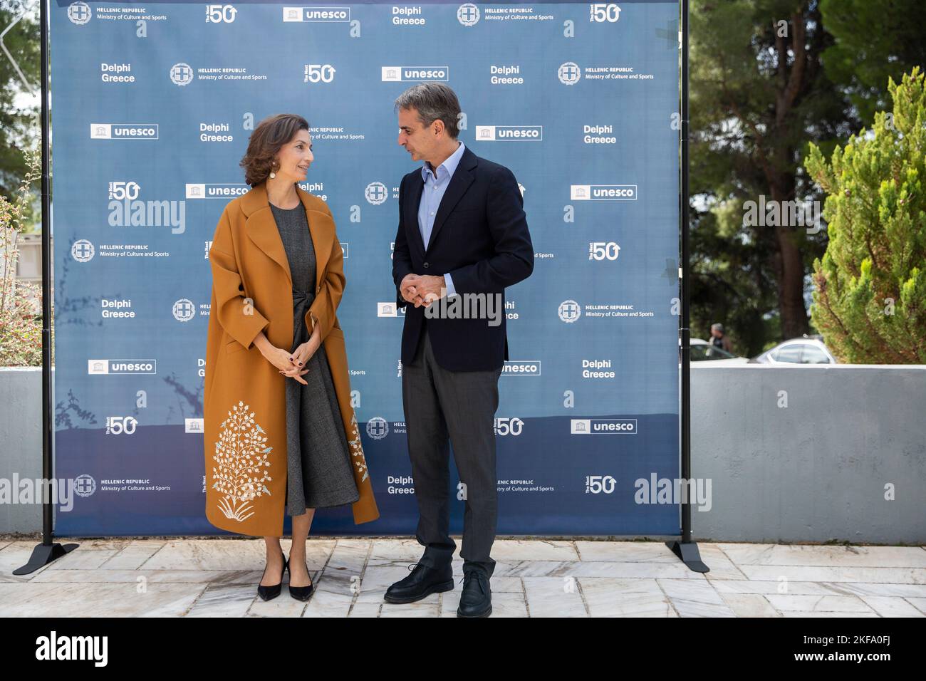 Delphi, Greece. 17th Nov, 2022. Audrey Azoulay (l), Director-General of ...