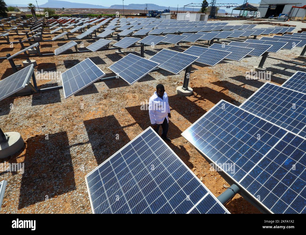 Green hydrogen production hi-res stock photography and images - Alamy