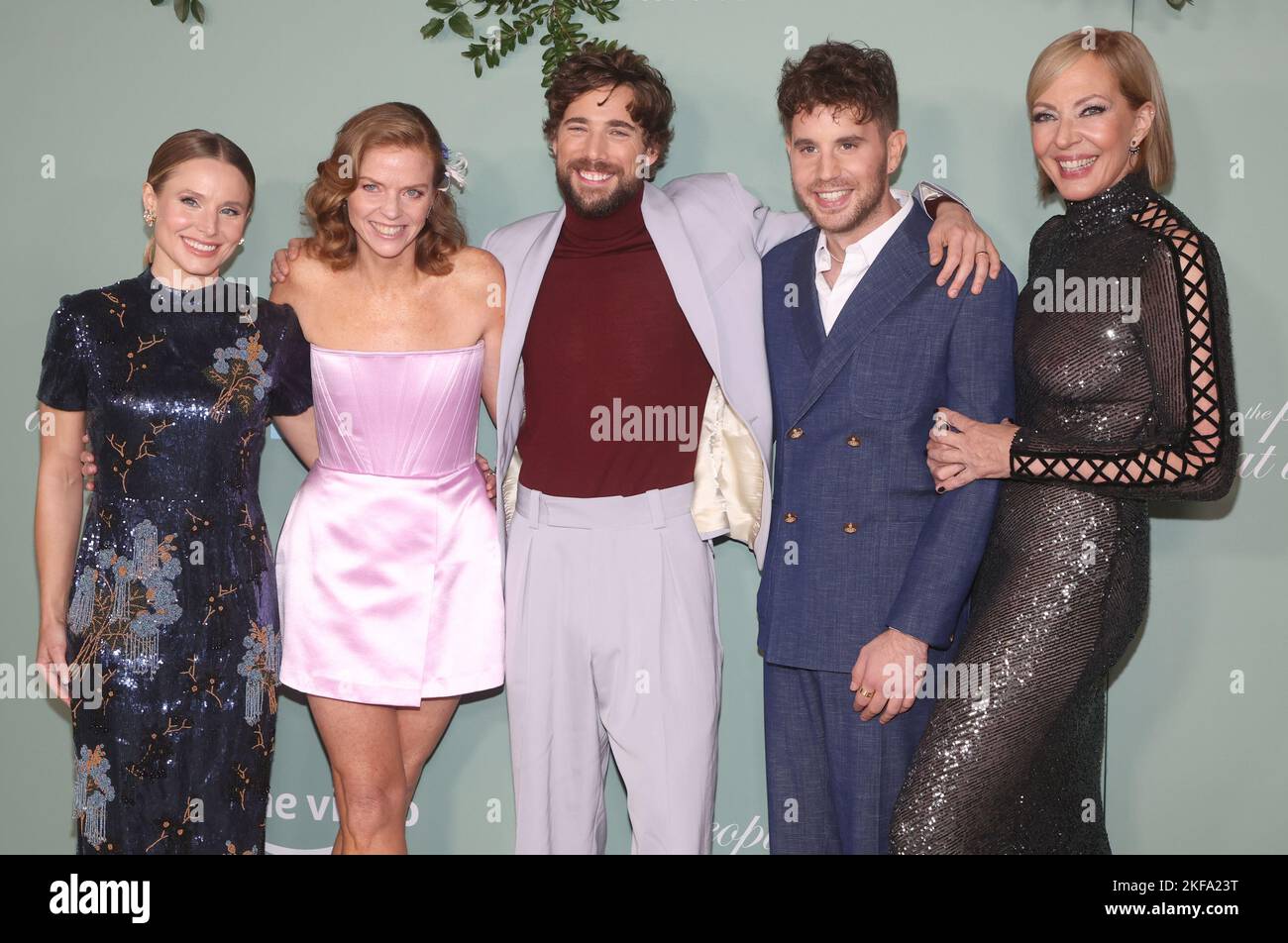 Los Angeles, Ca. 16th Nov, 2022. Kristen Bell, Claire Scanlon, Dustin ...