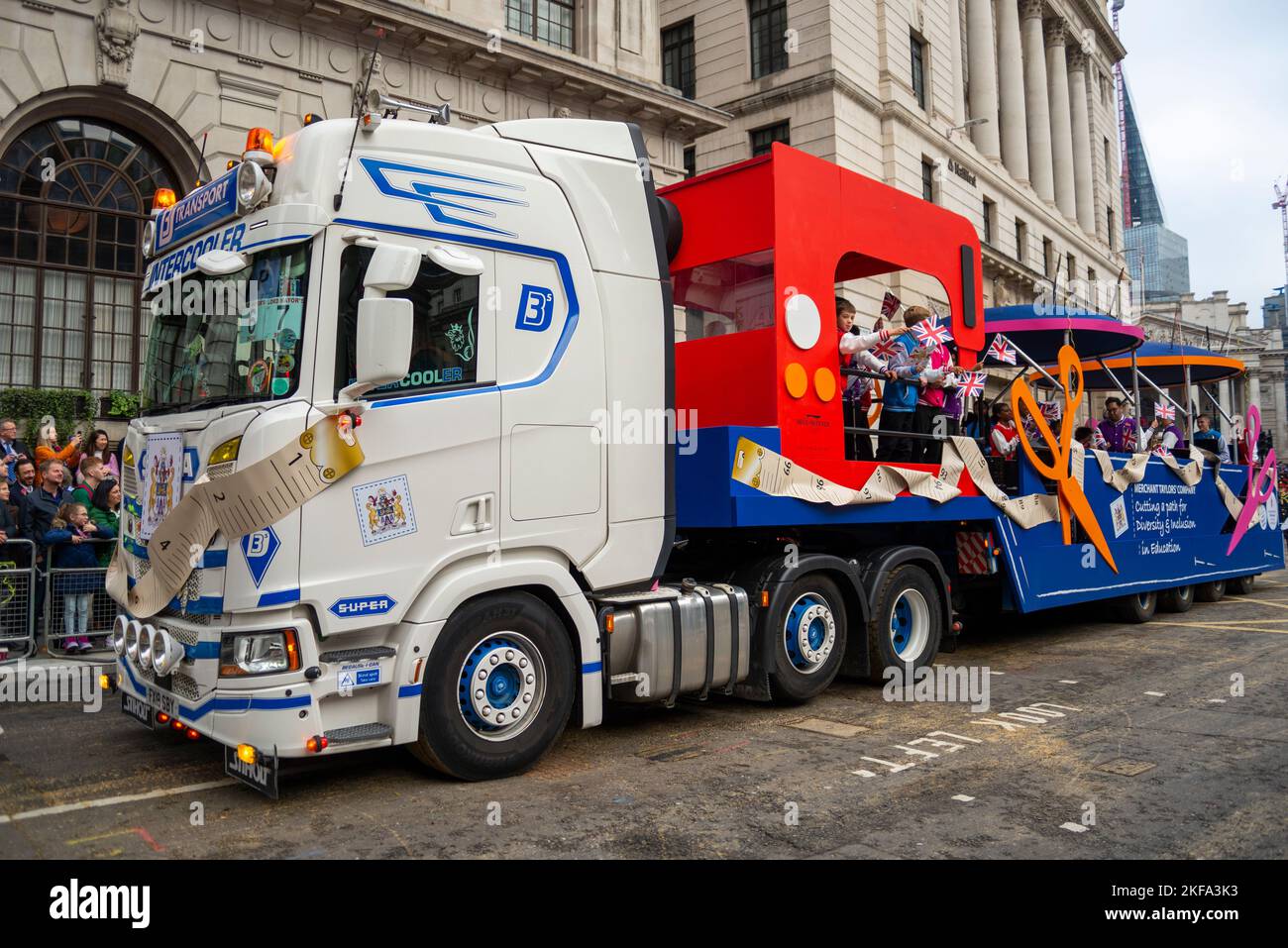 Worshipful Company of Merchant Taylors float at the Lord Mayor's Show ...