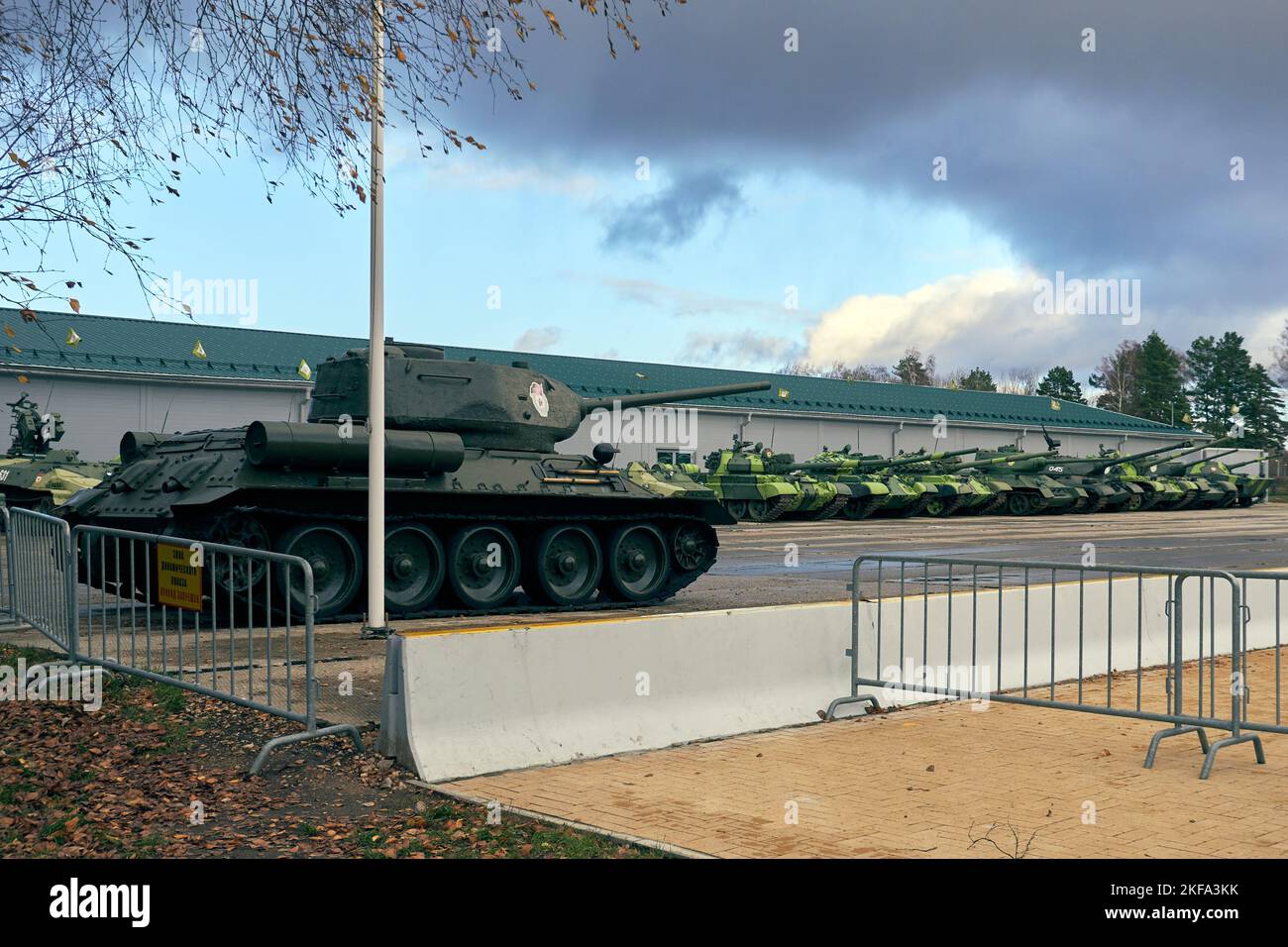 Tanks parked near the military equipment museum in Patriot Park Stock ...
